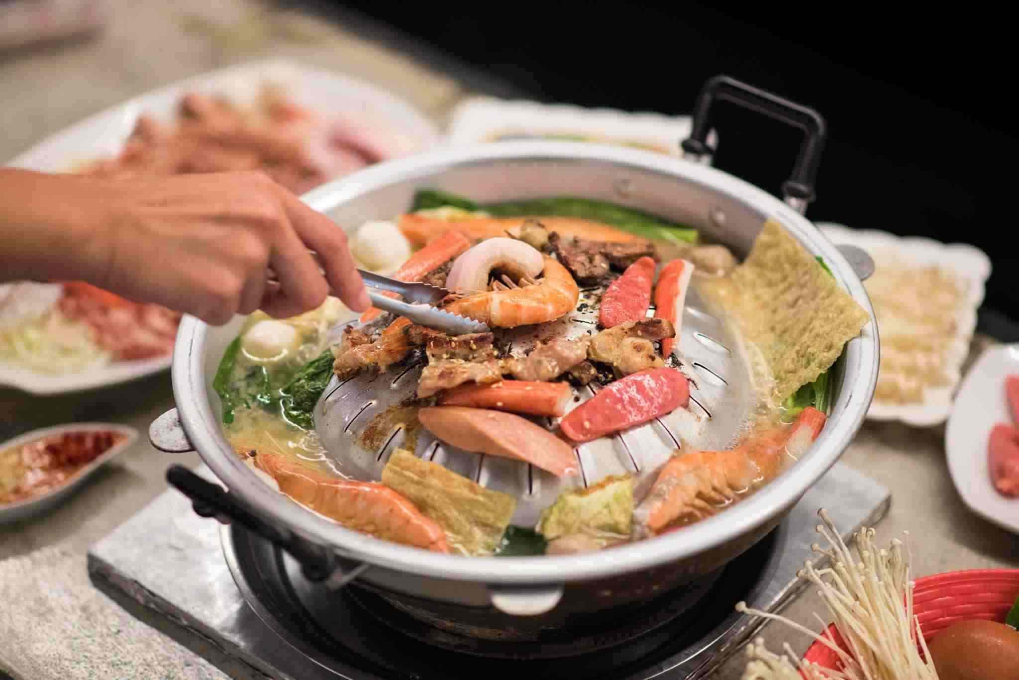 15 Best Mookata Places In Singapore For Late Night Suppers
